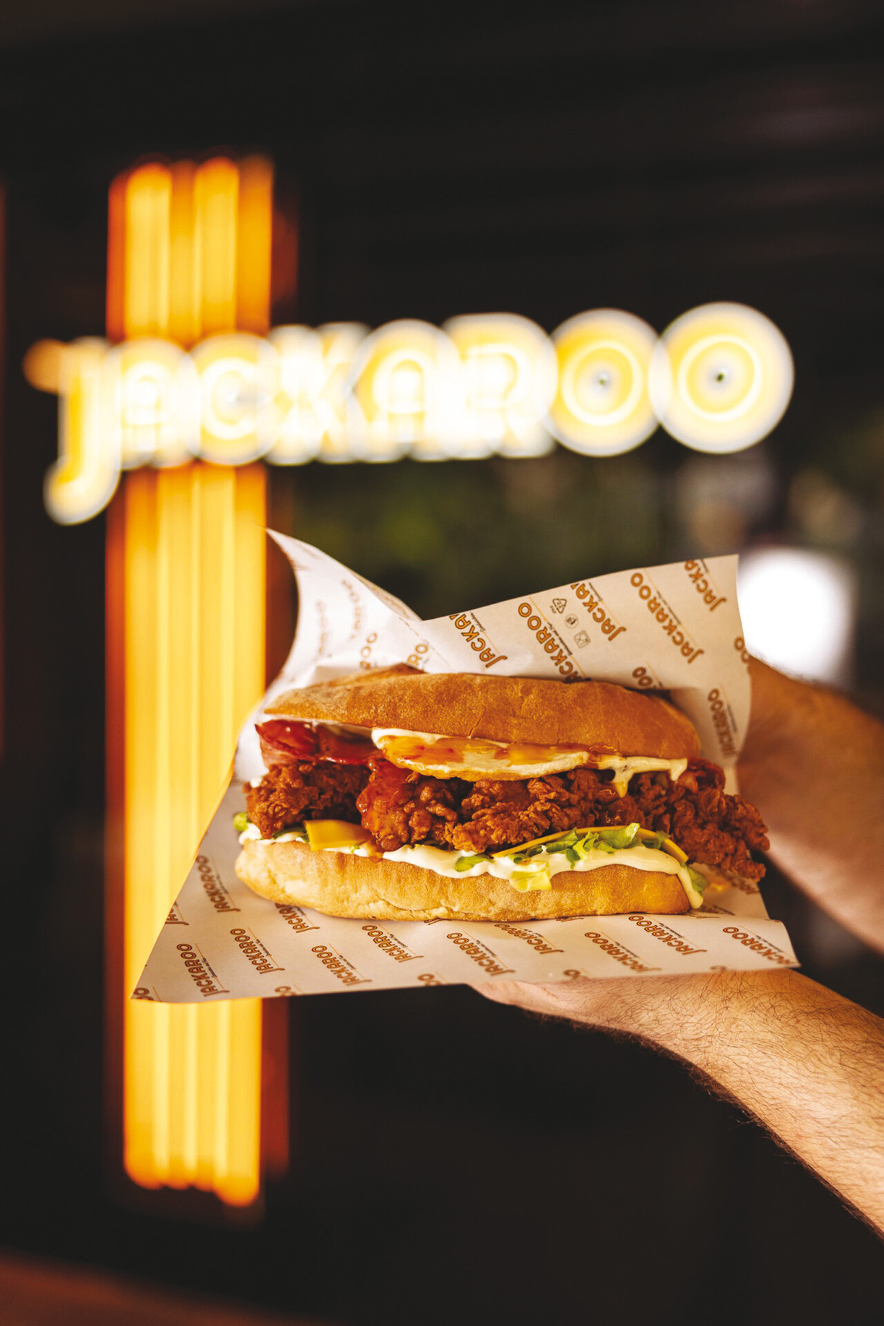 Jackaroo sandwiches: Το street food που κατέκτησε την Αθήνα με το μέγεθος και τη γεύση του | LiFO